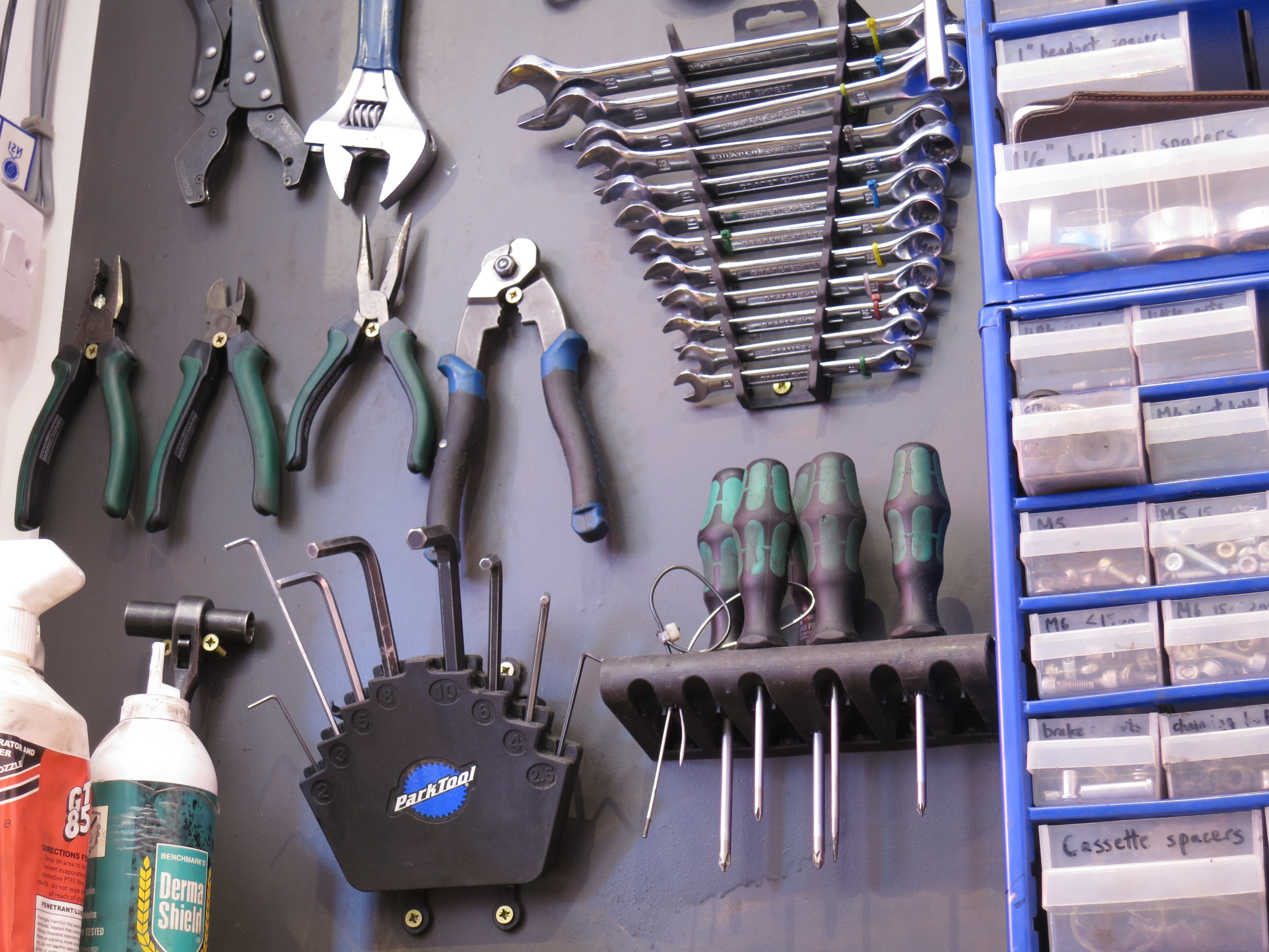 Servicing – Rat Race Cycles